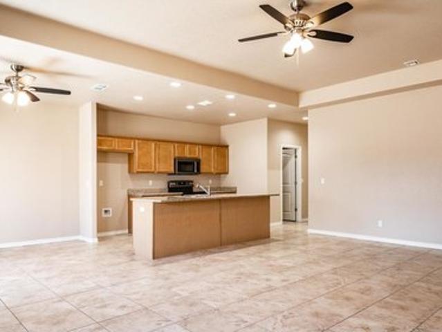 Ironwood 1593 3 Car Plan Walleck Ranch Community