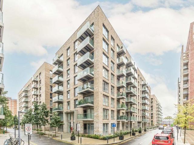 Ironworks Way, London E13 1 bed flat to rent £1,780 pcm £411 pw