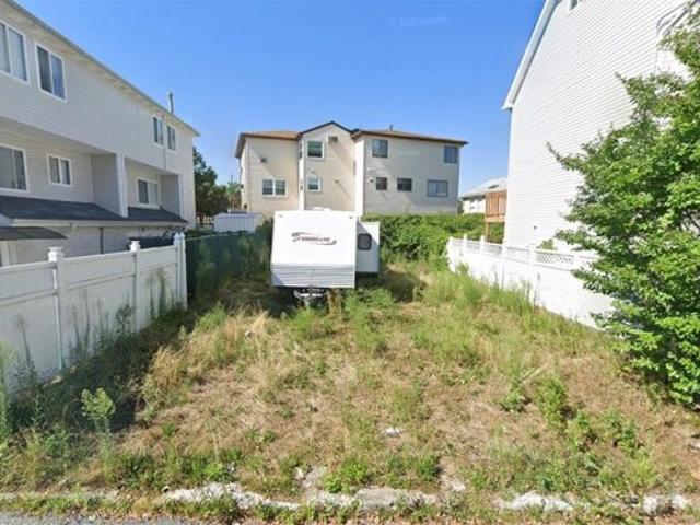 Iroquois St, Staten Island, Plot For Sale
