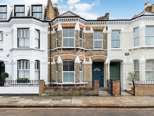 Irene Road, London, SW6 2 bed flat to rent £3,550 pcm £819 pw