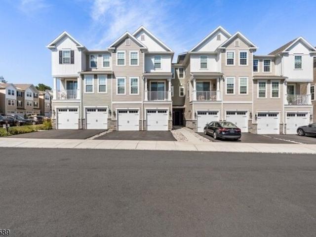 Iris Ct, Warren Twp, Condo For Sale