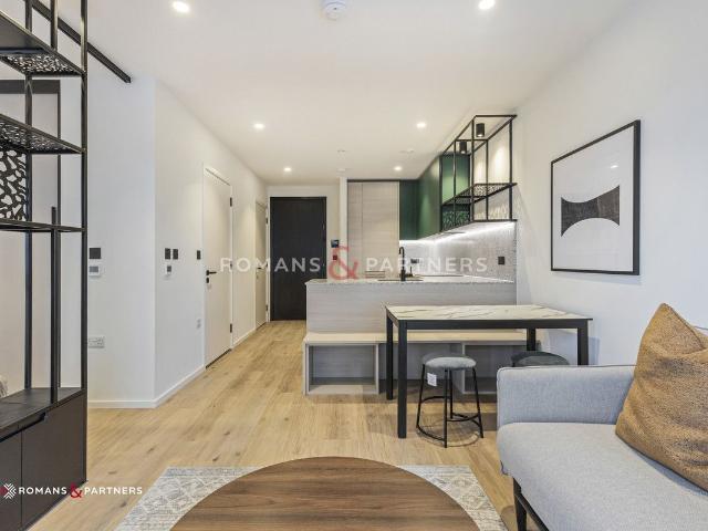 Iris House, Heron Quay E14, 1 bed flat to rent, £1,750 pcm | PrimeLocation