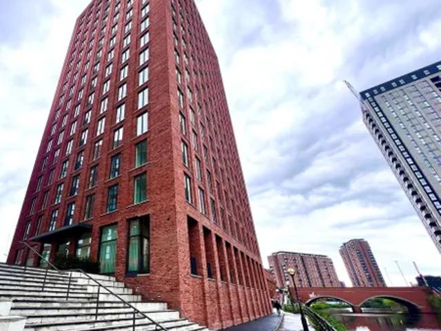 Irwell River Park, Salford, M5 4SU, United Kingdom | 1 bed apartment for rent #167120314 | Rentberry