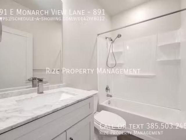 It’s Always Saturday at Monarch Townhomes. Move in Special! 8.