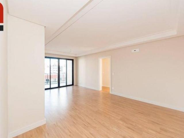 Itá Apto 124m² 3 suítes, sacada gourmet e 2 vagas no Juvevê