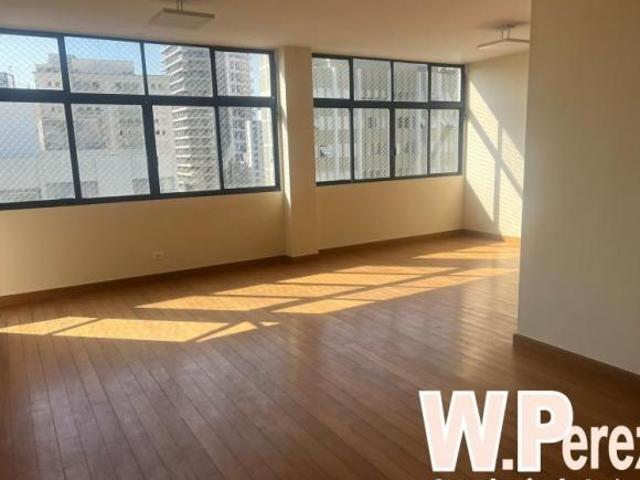 ITAIM VENDA/LOCAÇÃO 210m² AU Rua Tranquila, ótimo apto, no miolo do Itaim, 3 dts, sendo 1 ste