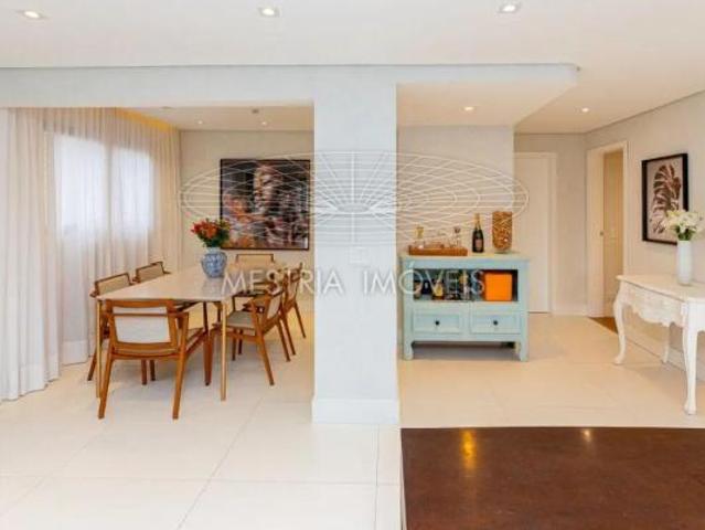 Itaim Bibi | Apartamento impecável | 197 m² | 3 vagas !