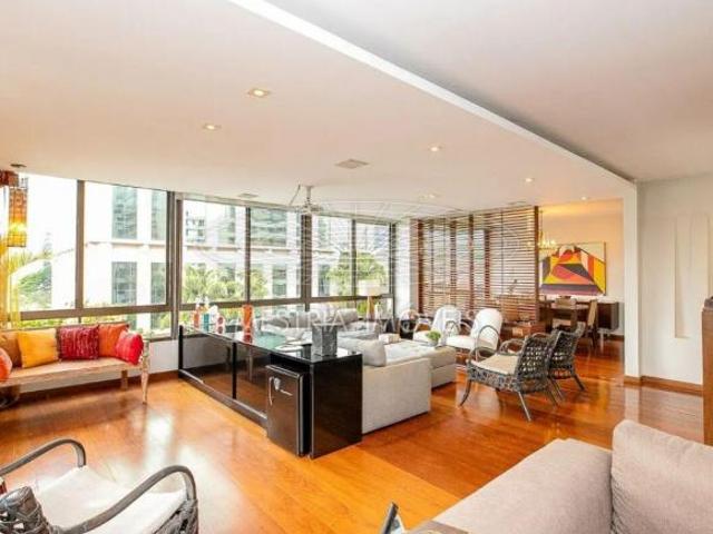 Itaim Bibi | Apto bacana com 225,00 m² e 3 suítes | Ao lado do Parque do Povo!