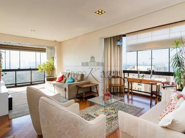 Itaim Bibi 165m² 3 Dormitórios 3 Grs