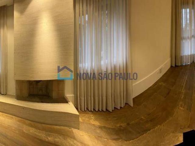 Itaim Bibi| 1 por andar| 220 m²| 3 suítes|3 vagas