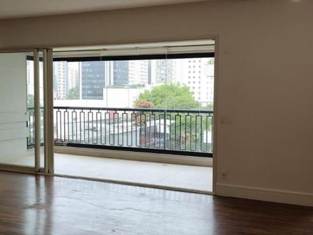 Itaim Nobre Apto com 158m² 2 Suítes + Closet c/ Banho 3 Vagas Lazer