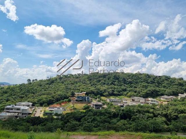 Itaporã Terreno em Condomínio em Atibaia