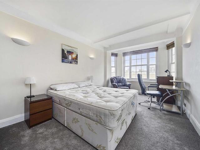 Ivor Court, Gloucester Place, Marylebone, London NW1, 3 bed flat to rent, £3,850 pcm | PrimeLocation