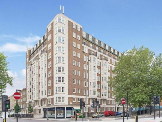 Ivor Court, Gloucester Place NW1, Studio to rent, £2,250 pcm | PrimeLocation