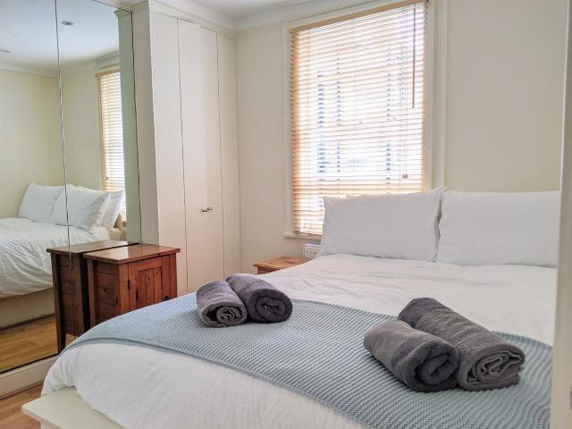 Ivor Place, Marylebone, London NW1, 1 bed flat to rent, £2,275 pcm | PrimeLocation