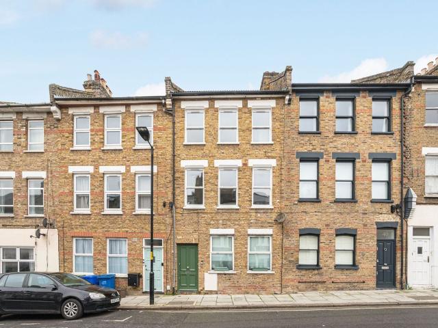 Ivanhoe Road, Denmark Hill, London SE5, 2 bed flat to rent, £2,200 pcm | PrimeLocation