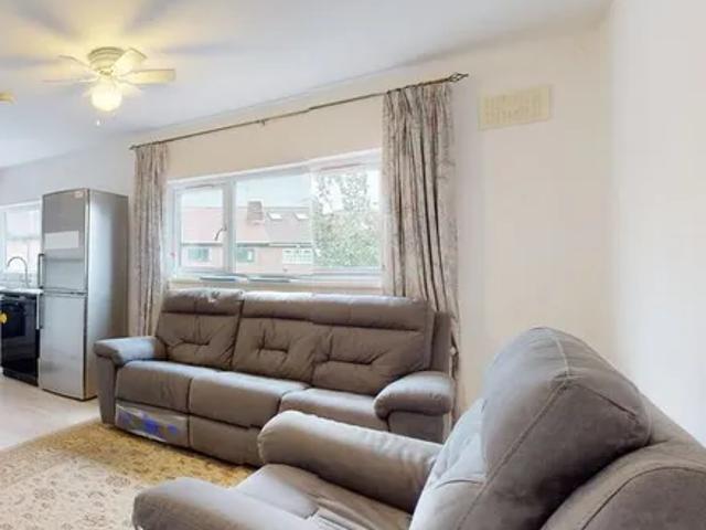 Iveagh Avenue, London, NW10 7DH, United Kingdom | 3 bed apartment for rent #137836344 | Rentberry