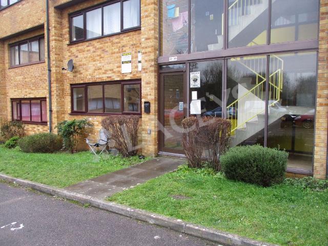 Ivel Court, Yeovil BA21, 1 bed flat to rent, £595 pcm | PrimeLocation