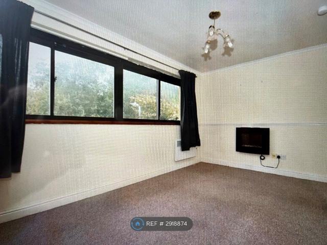 Ivel Court, Yeovil BA21, 1 bed flat to rent, £700 pcm | PrimeLocation