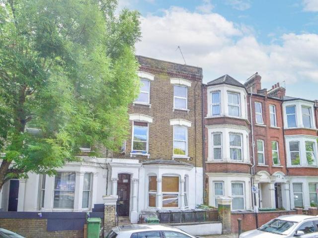 Iverson Road, West Hampstead, NW6 Studio to rent £1,050 pcm £242 pw