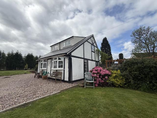 Ivy Cottage, Rugeley, WS15 2 bed house to rent £1,295 pcm £299 pw