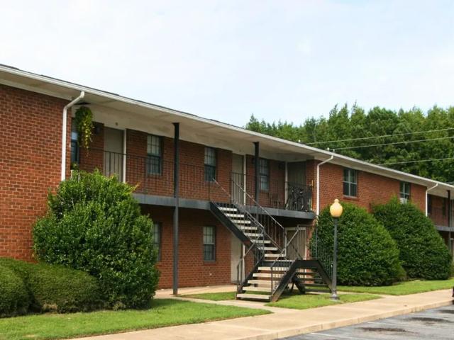 Ivy Court Apartments