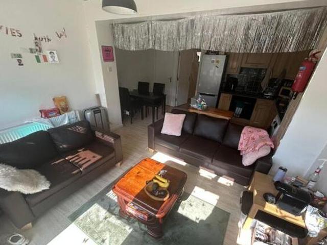 Ivy Court, Beautiful Bedroom House, 4 Bedroom Flat