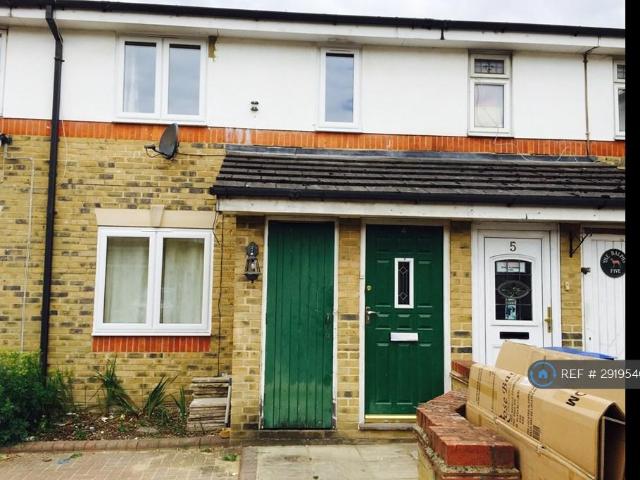 Ivy Court, London, SE16 4 bed terraced house to rent £3,600 pcm £831 pw