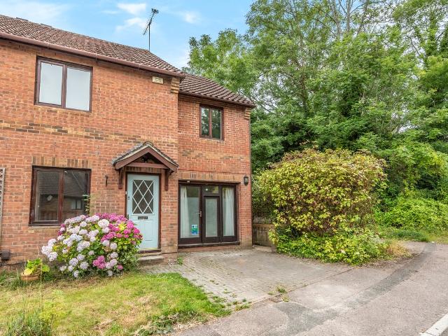 Ivy Close, Badger Farm, Winchester SO22, Room to rent, £625 pcm | PrimeLocation