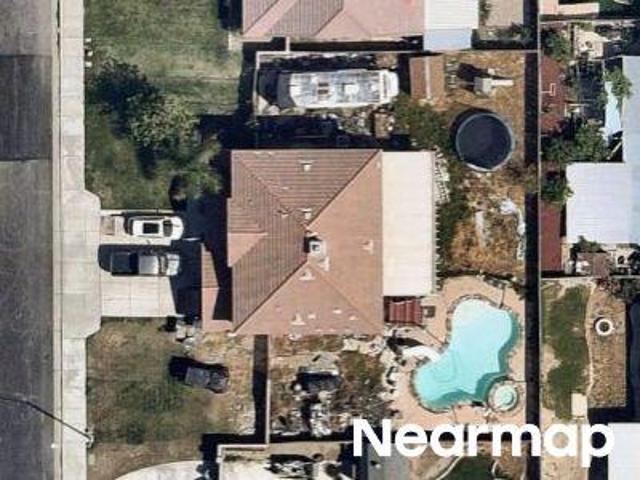 Ivy Crest Dr