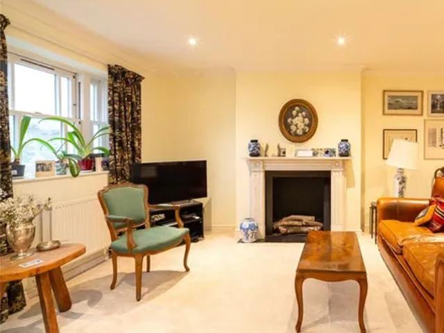 Ivy House Hotel, 18 Hugh Street, London, SW1V 1QJ, United Kingdom | 2 bed house for rent #168180572 | Rentberry