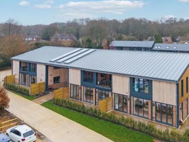 Ivy House Lane, Berkhamsted, 3 Bedroom Apartment
