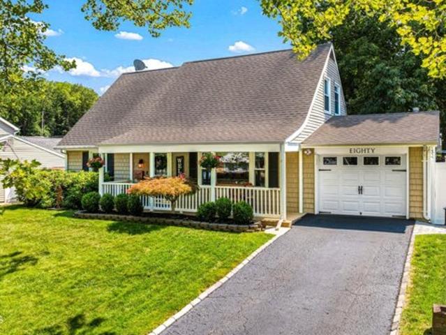 Ivy Hill Dr, Matawan, Home For Sale