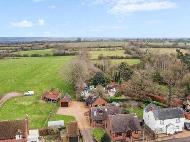 Ivy Lane, Stewkley, 4 Bedroom Detached