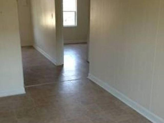 Ivy Manor Apartments 2 Bedroom Apartment for Rent at 2914 2914 C, Winston Salem, NC 27105