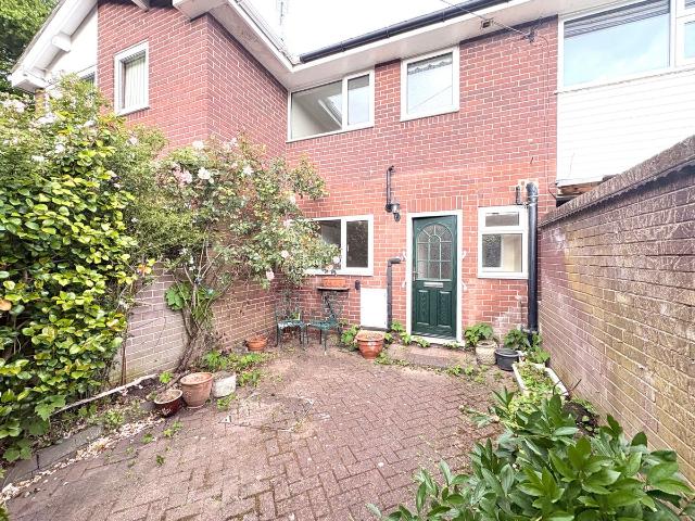 Ivy Mews, Chester CH2, 2 bed property to rent, £1,300 pcm | PrimeLocation