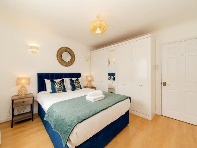Ivy Mews, Ivy Place, Hove, United Kingdom BN3, 2 bed flat to rent, £1,950 pcm | PrimeLocation