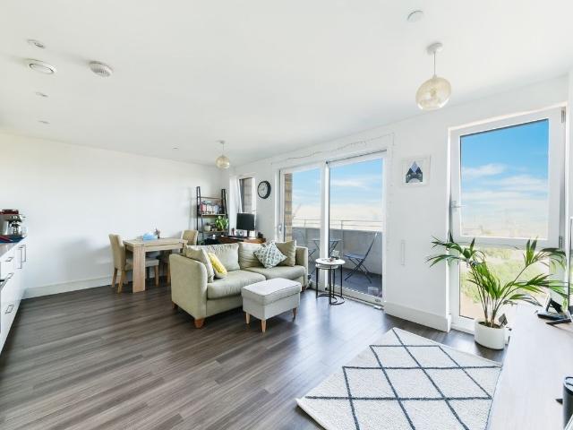 Ivy Point, No 1 The Avenue, 5 Hannaford Walk, Bromley By Bow, 1London E3, 1 bed flat to rent, £2,000 pcm | PrimeLocation