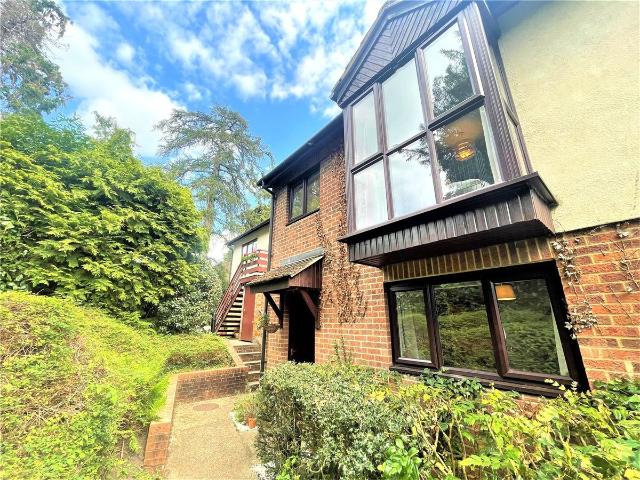Ivybank, Nightingale Road, Godalming, Surrey GU7, 1 bed end terrace house to rent, £1,150 pcm | PrimeLocation