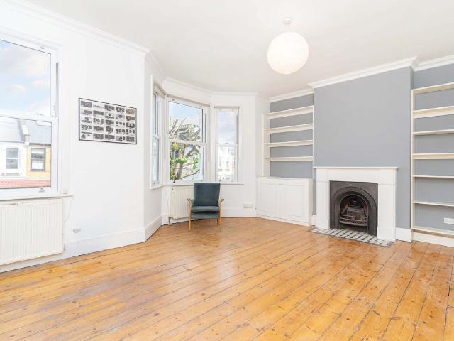 Ivydale Road, London SE15, 4 bed flat to rent, £3,250 pcm | PrimeLocation