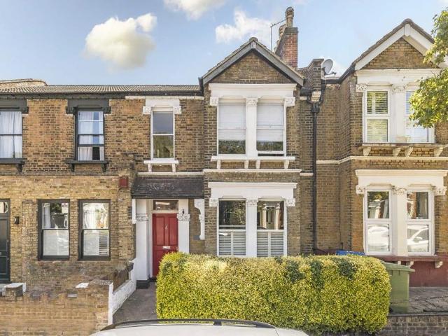 Ivydale Road, London SE15 4 bed house to rent £3,500 pcm £808 pw