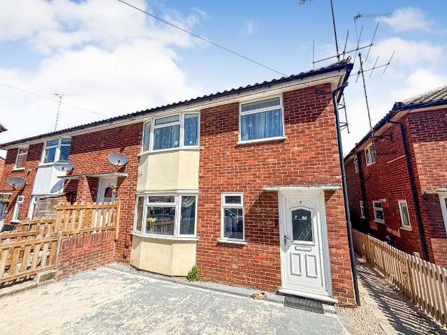 Ivydene Road, Reading RG30, 2 bed flat to rent, £1,400 pcm | PrimeLocation