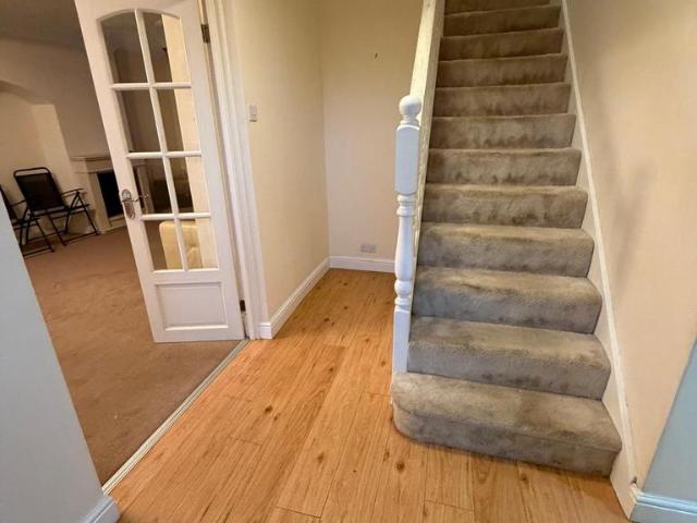 Ivyhouse Road, Dagenham RM9 3 bed house to rent £2,350 pcm £542 pw