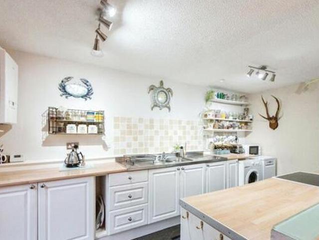 Ixworth, Peddars Close, Bury St. Edmunds, 2 Bedroom Flat