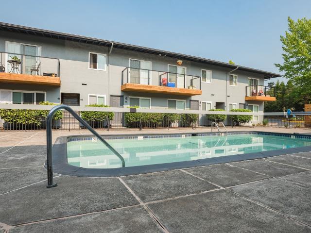 J3 Apartments