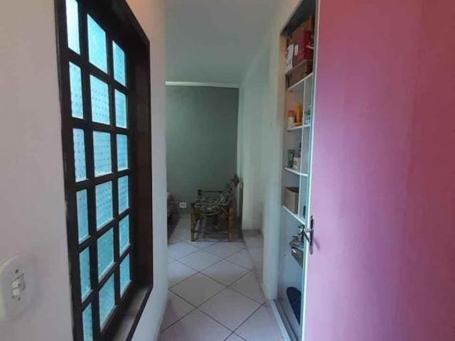 J2125 Casa com 3 Quartos à venda, 160m² Vila das Oliveiras