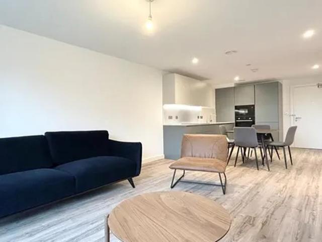 J2 Bellows, 12 Lockside Lane, Salford, M5 4YN, United Kingdom | 2 bed apartment for rent #140801986 | Rentberry