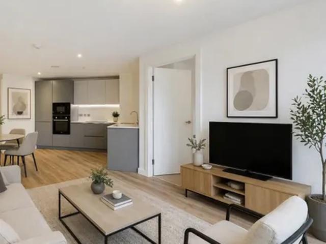 J2 Bellows, 12 Lockside Lane, Salford, M5 4YN, United Kingdom | 2 bed apartment for rent #167884220 | Rentberry