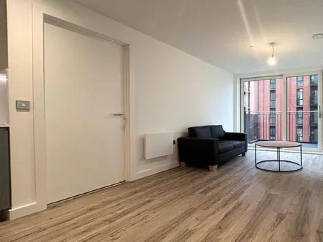 J2 Bellows, 12 Lockside Lane, Salford, M5 4YN, United Kingdom | 2 bed apartment for rent #138775019 | Rentberry