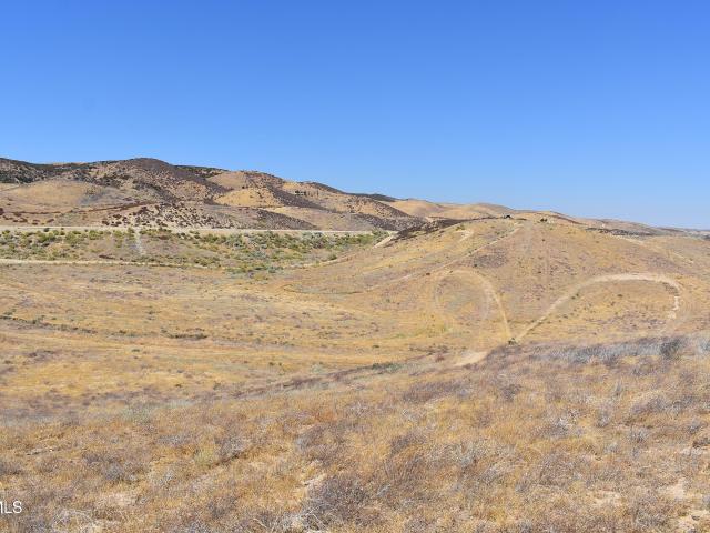 J7 Vic 138th St And Ave W, Lancaster, CA 93536 | MLS #26002 | Compass